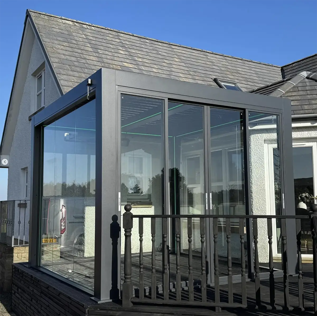 Laura Hamilton ShadeSpan Pergola installation - Shadespan